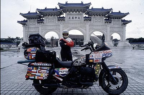 Emilio Scotto: El argentino que hizo el viaje en moto más largo de la ...