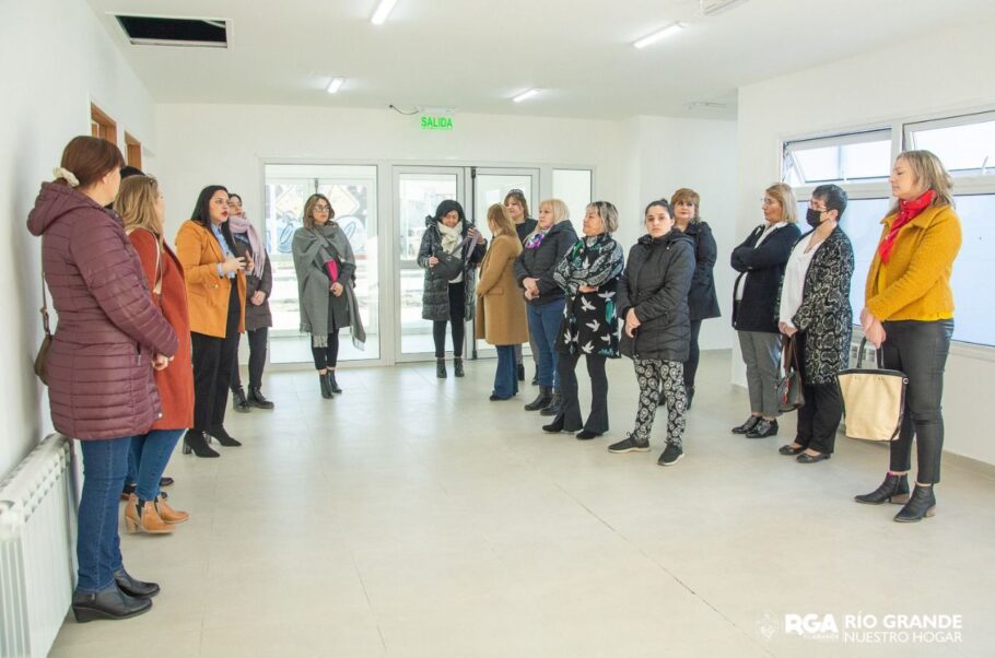 Pastoras cristianas destacan la obra del Centro Integral de la Mujer — La 97 Radio Fueguina