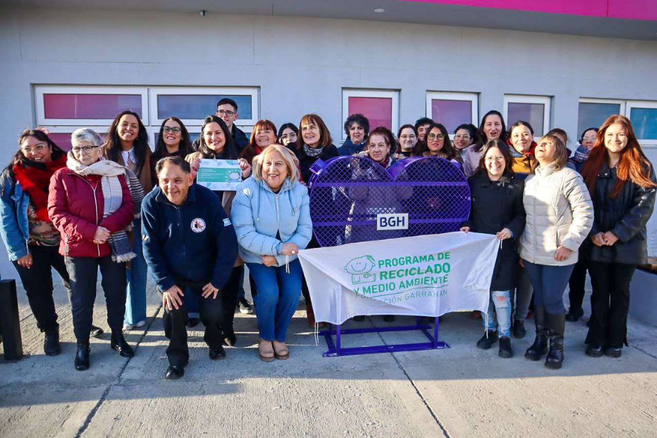 La Fundación Garrahan cuenta con un nuevo "Corazón Gigante" en el Centro de la Mujer — La 97 ...