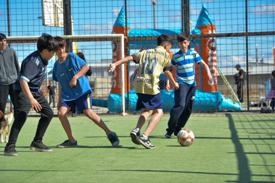 "Fútbol de barrio" avanzó hacia su gran final en intensas jornadas – La ...